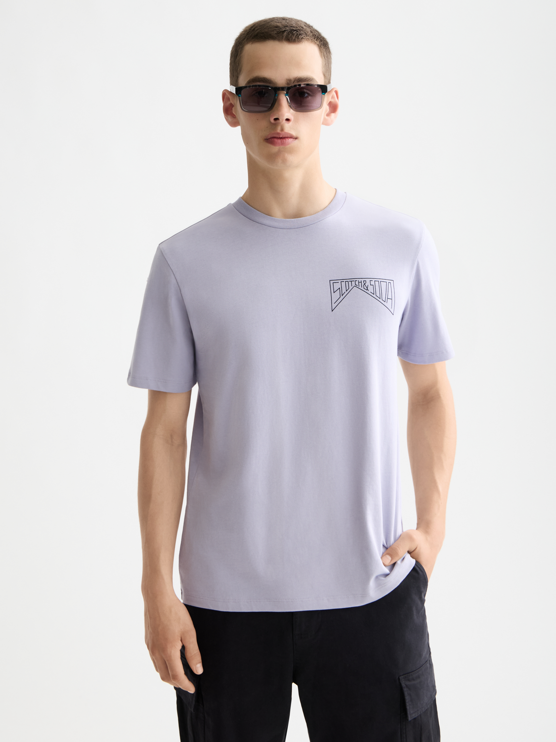 Chest logo t-shirt